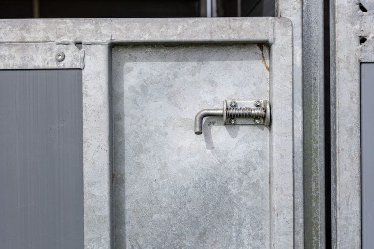 Customizable Portable Horse Stalls | FEI-Stabling