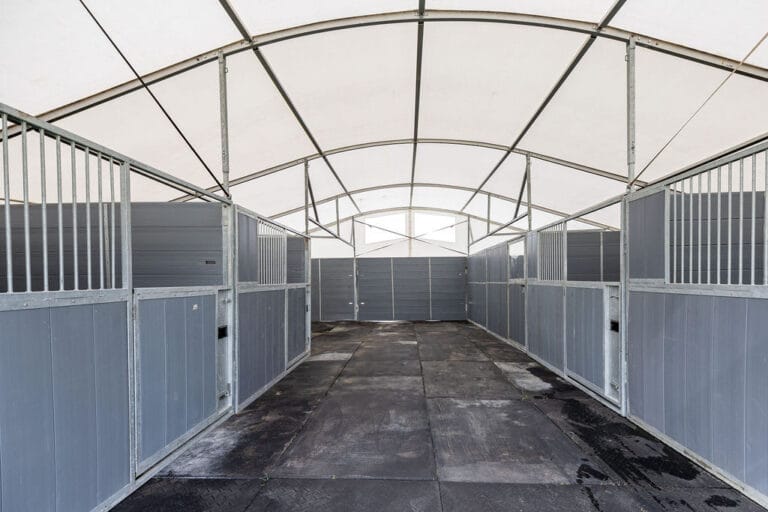 Customizable Portable Horse Stalls | FEI-Stabling